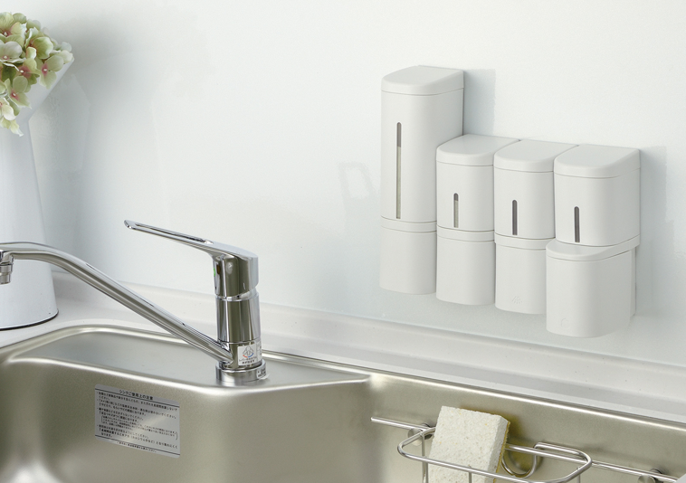 "เครื่องจ่ายครัวแบบโฮเวอร์" - Richell [เป็นทางการ]