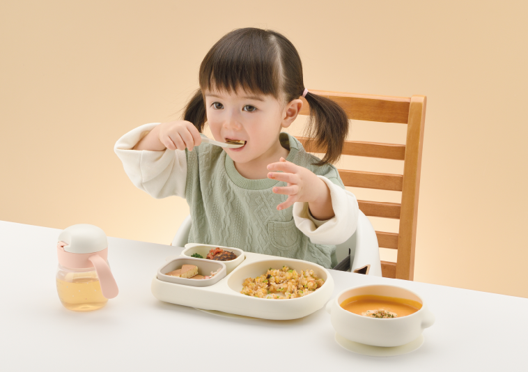 "Try Silicone Tableware" - Richell [Official]